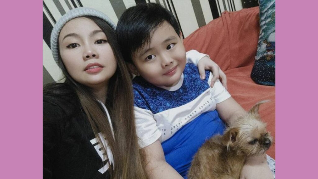 These 5 moms are the biggest fans of their esports pro player kids ...