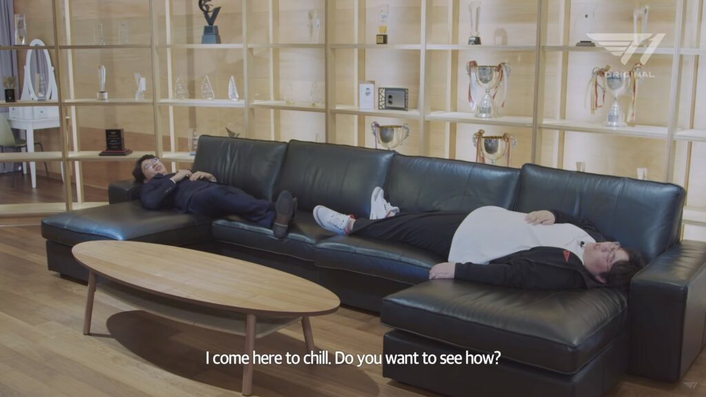 The new T1 gaming facility lets you take selfies with Faker | ONE Esports