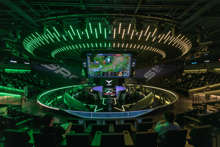 Quick guide to watching League of Legends esports | ONE Esports