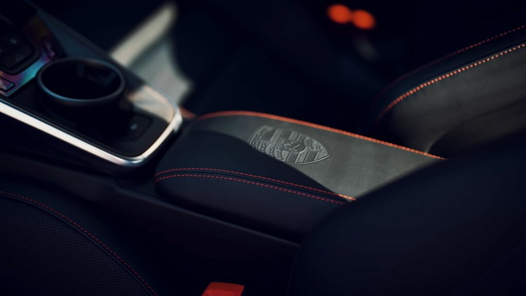 100T CEO Nadeshot shows off US$207,000 dream car, the Porsche 911 Turbo ...