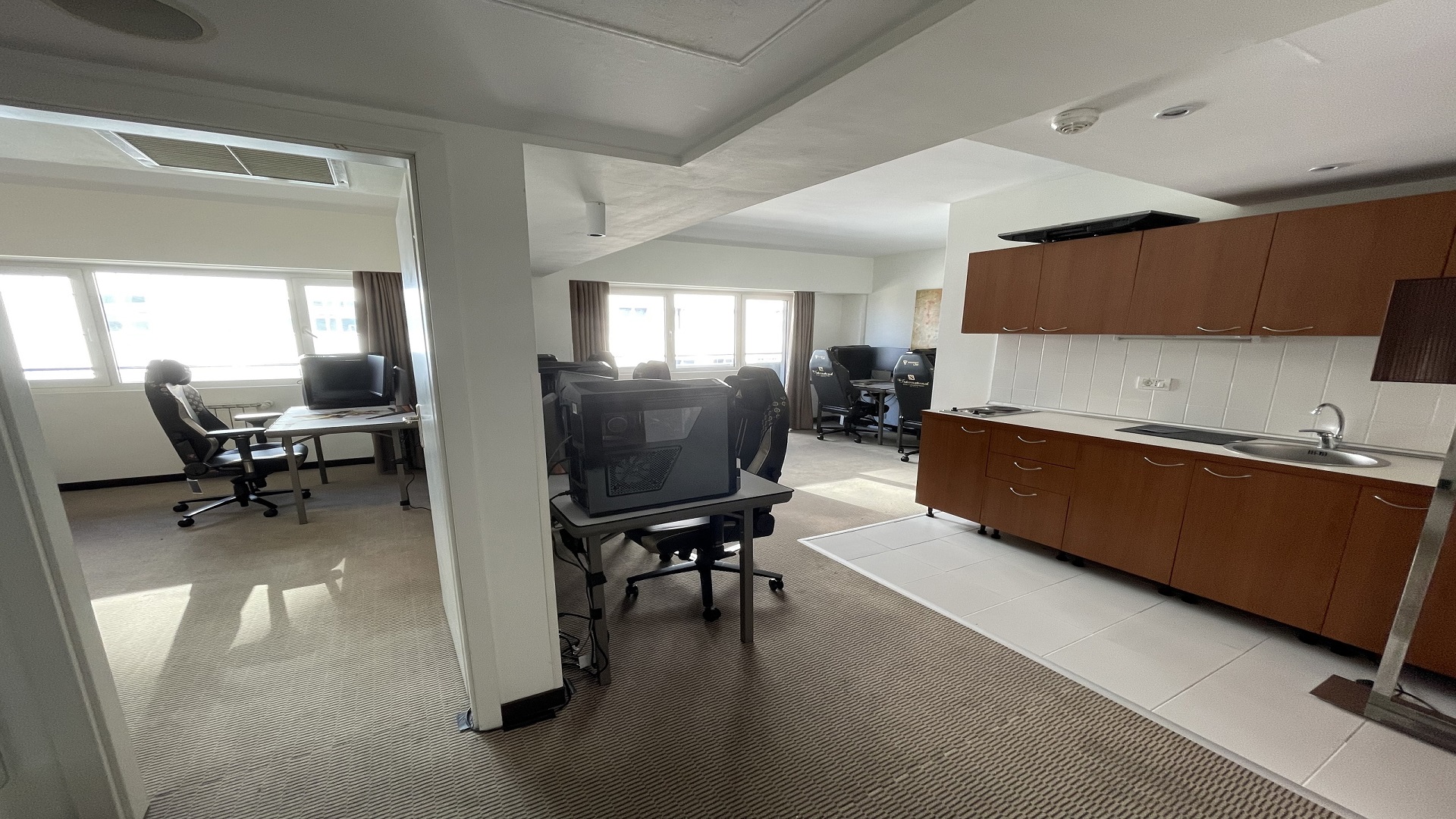 An inside look at the practice rooms Dota 2 teams are competing in at ...