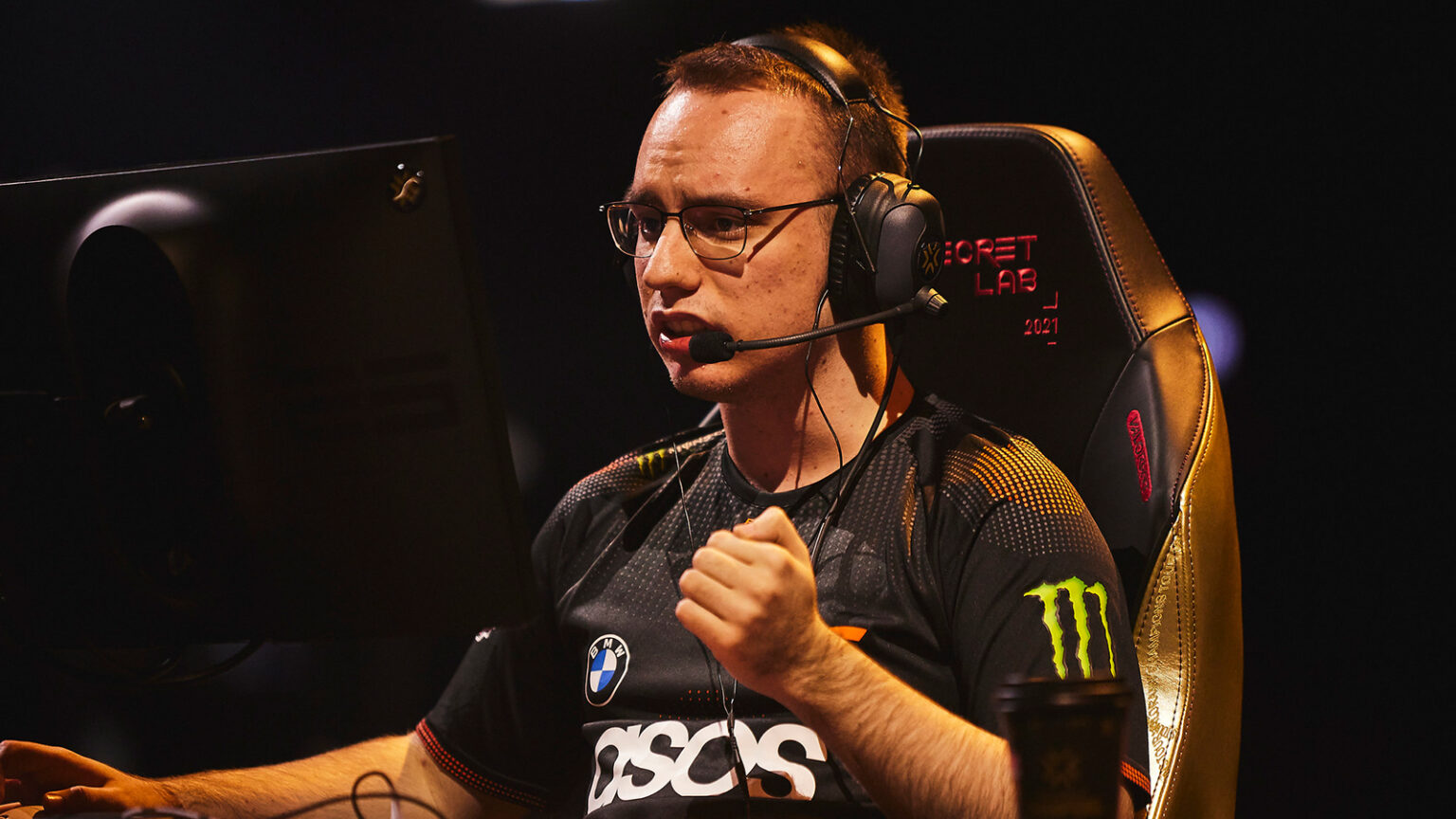 Fnatic wins the first official game on Fracture at Valorant Champions ...