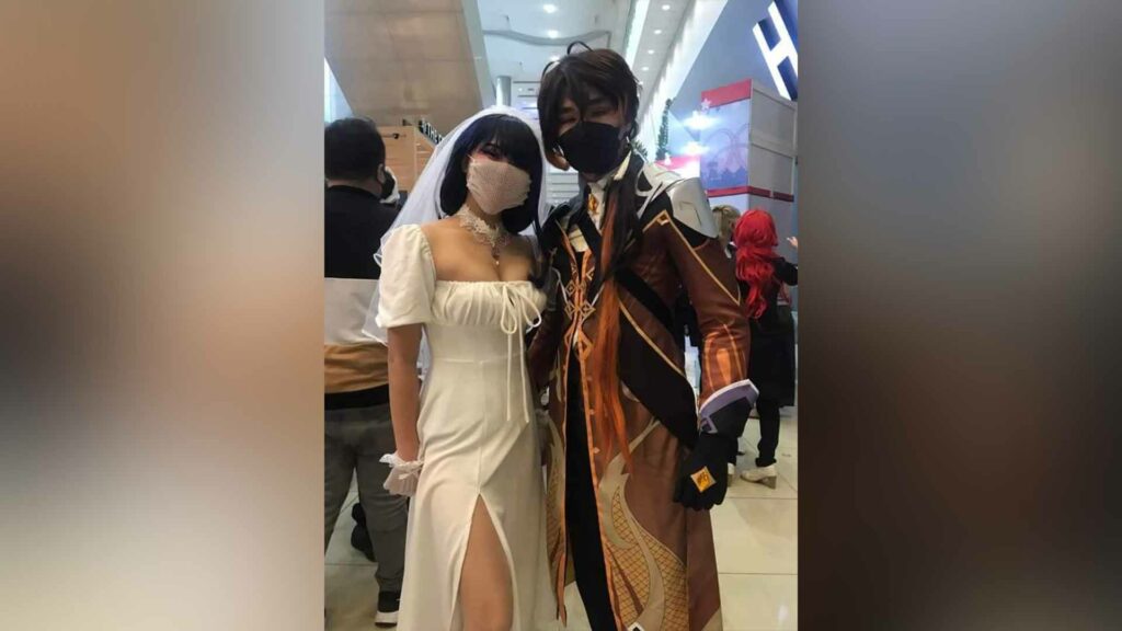 Girl goes to event as Genshin bride, marries every Zhongli | ONE Esports