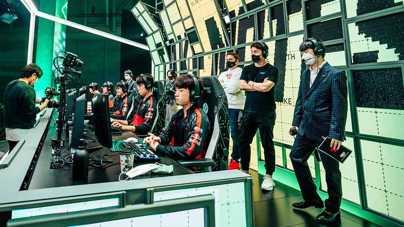 T1 CEO says draft was not coaches' fault, team runs into ocean after MSI 2022 | ONE Esports