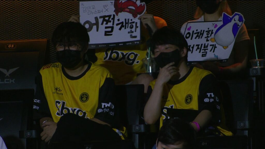 How LSB Kael saved the day with clutch Tahm Kench Devour | ONE Esports