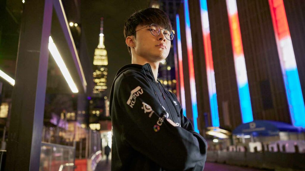 Faker breaks Uzi's legendary record for most kills at Worlds | ONE Esports