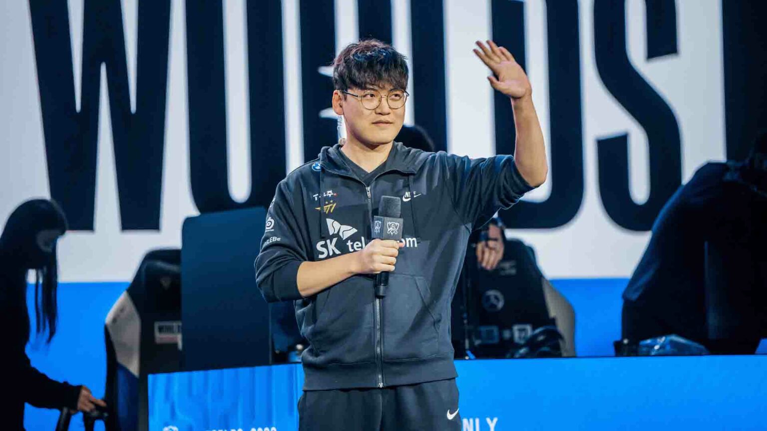 Gumayusi almost lane swapped to this role to get on T1 | ONE Esports