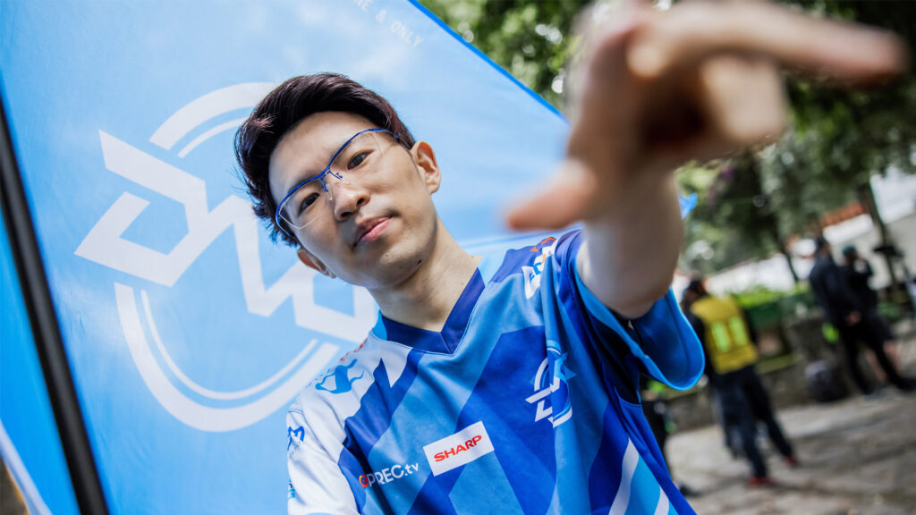 DFM Evi on facing RNG at Worlds 2022: 'They're higher tier' | ONE Esports