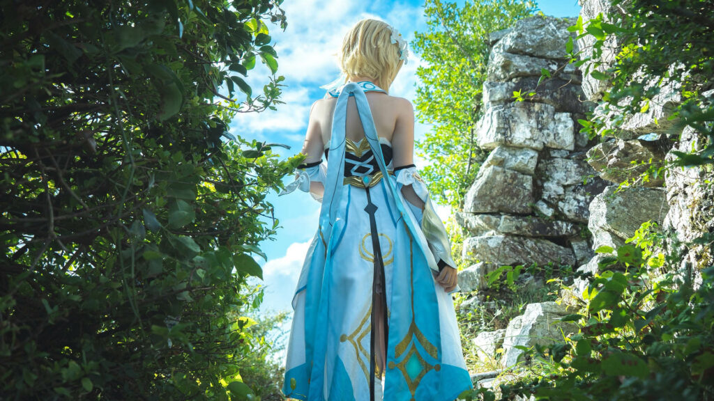 Lumine cosplayer invites you to travel in between worlds | ONE Esports