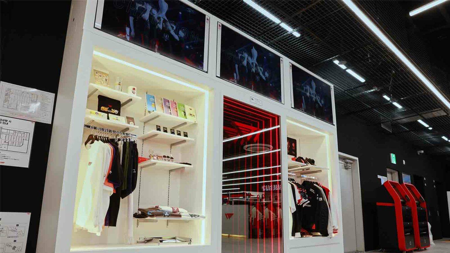 You must visit the T1 PC bang the next time you're in Seoul! | ONE Esports