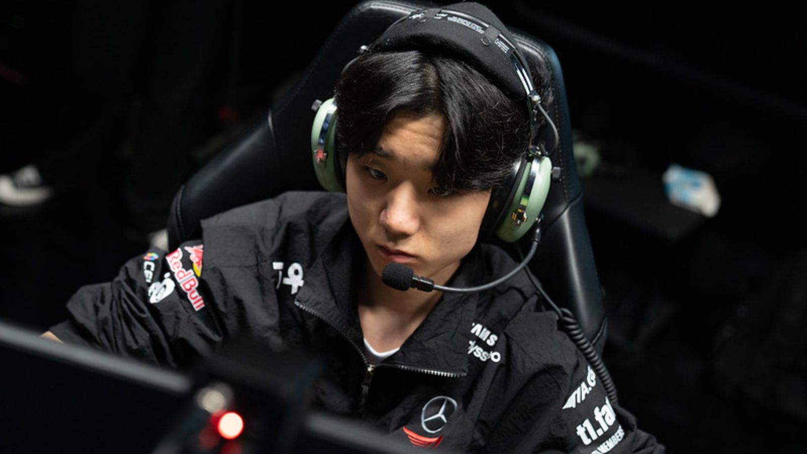 T1 Faker set to take a break following right hand injury | ONE Esports