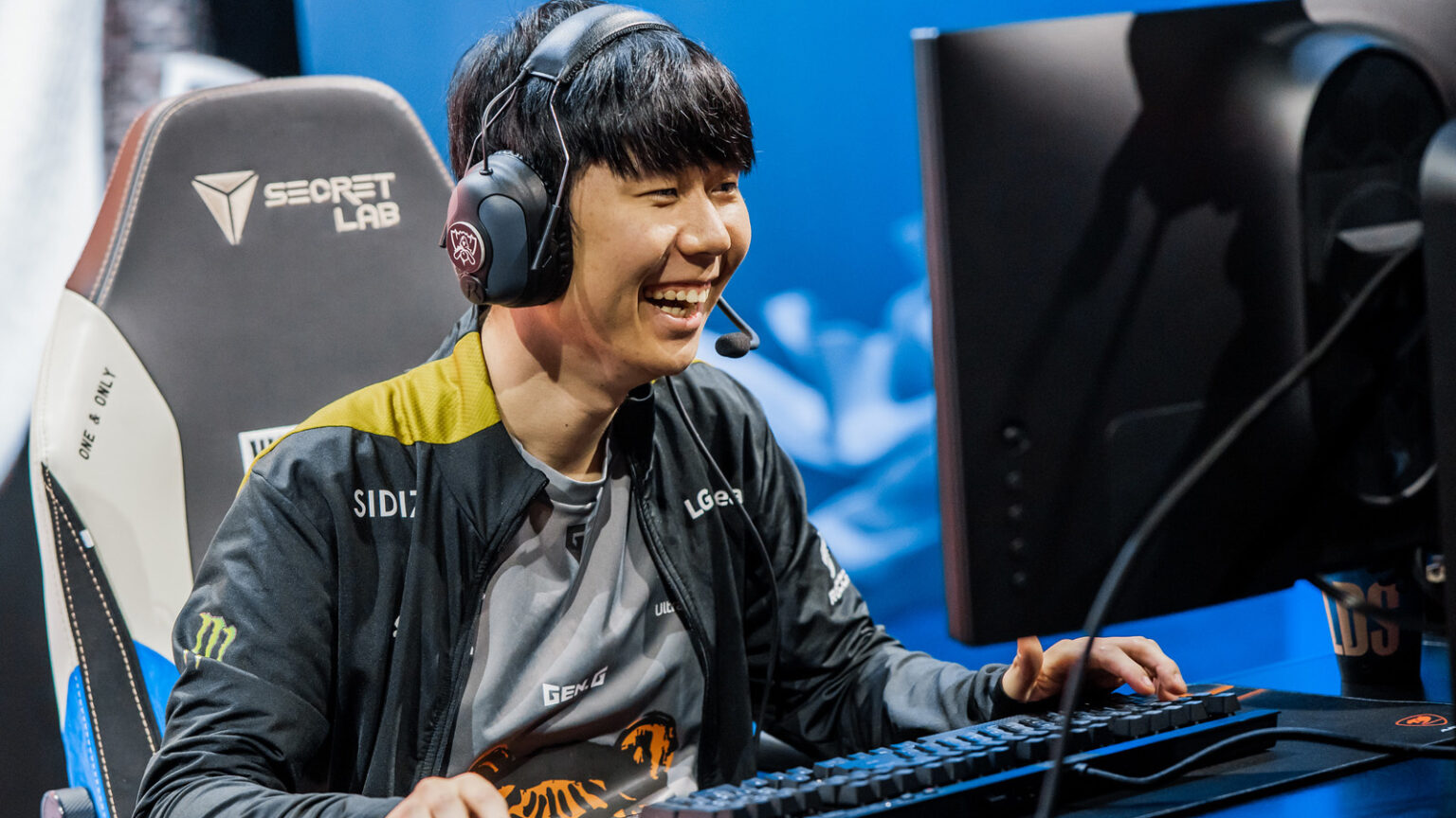 Lehends reunites with legendary Gen.G player for LCK 2024 | ONE Esports