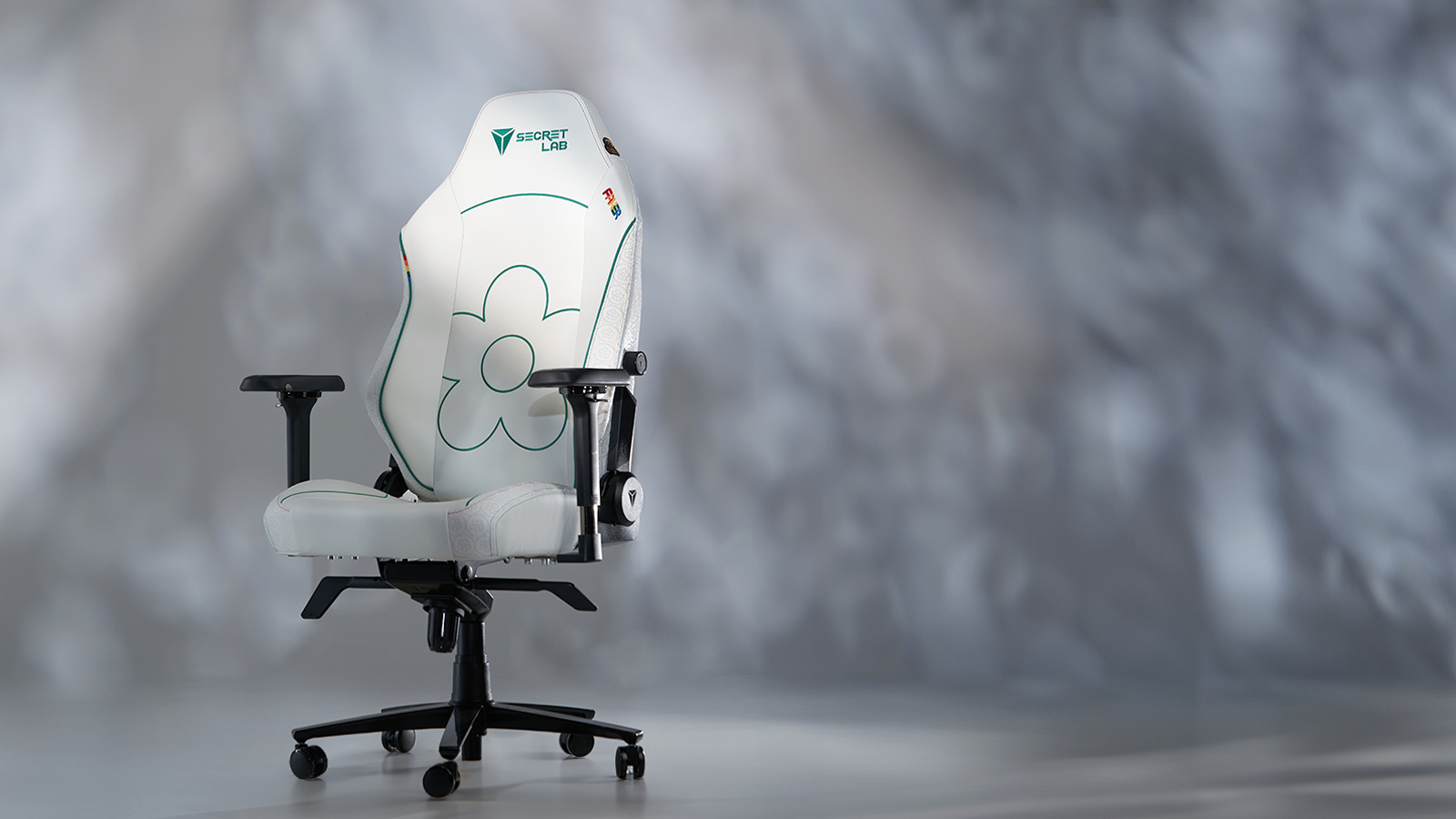 Faker Secretlab chair accents high fashion with VandyThePink | ONE Esports