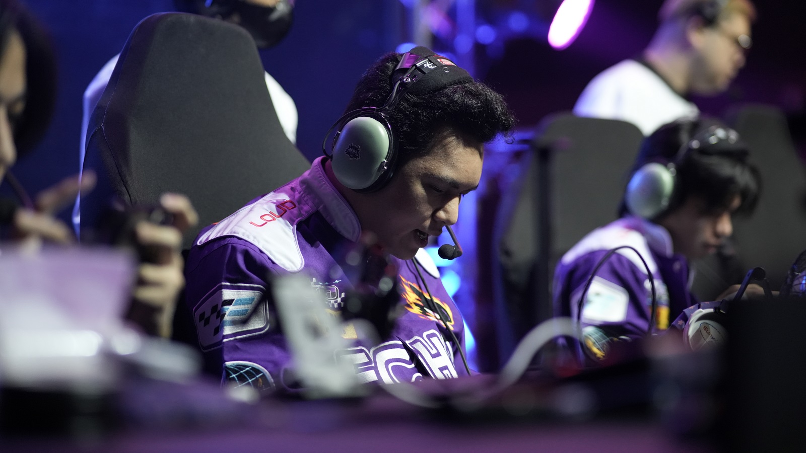 KarlTzy spent ₱100,000 on a game that's not Mobile Legends | ONE Esports