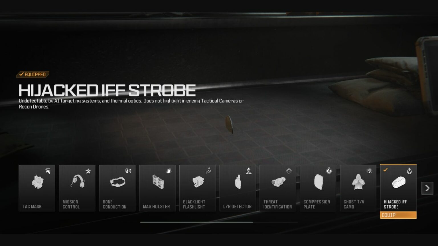 How to use Hijacked IFF Strobe in MW3 -- outsmart enemies! | ONE Esports