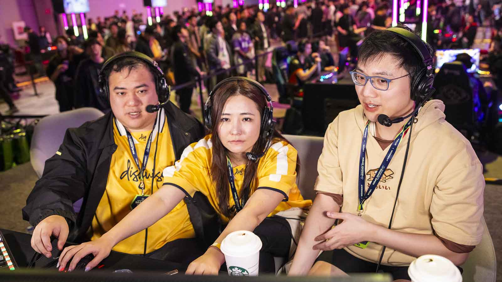 How unique Arcane Teamfight Tactics esports trophy was born | ONE Esports