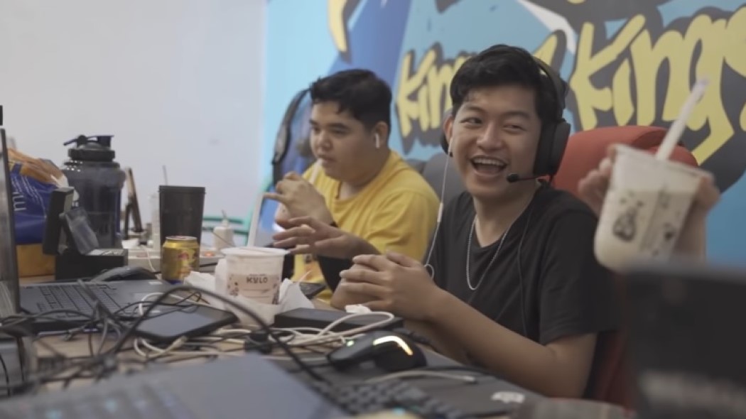 Kursi gaming Keramat RRQ Hoshi kembali makan korban | ONE Esports Indonesia