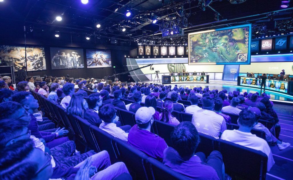 Riot announces major changes to the LCS format for the 2020 season ...