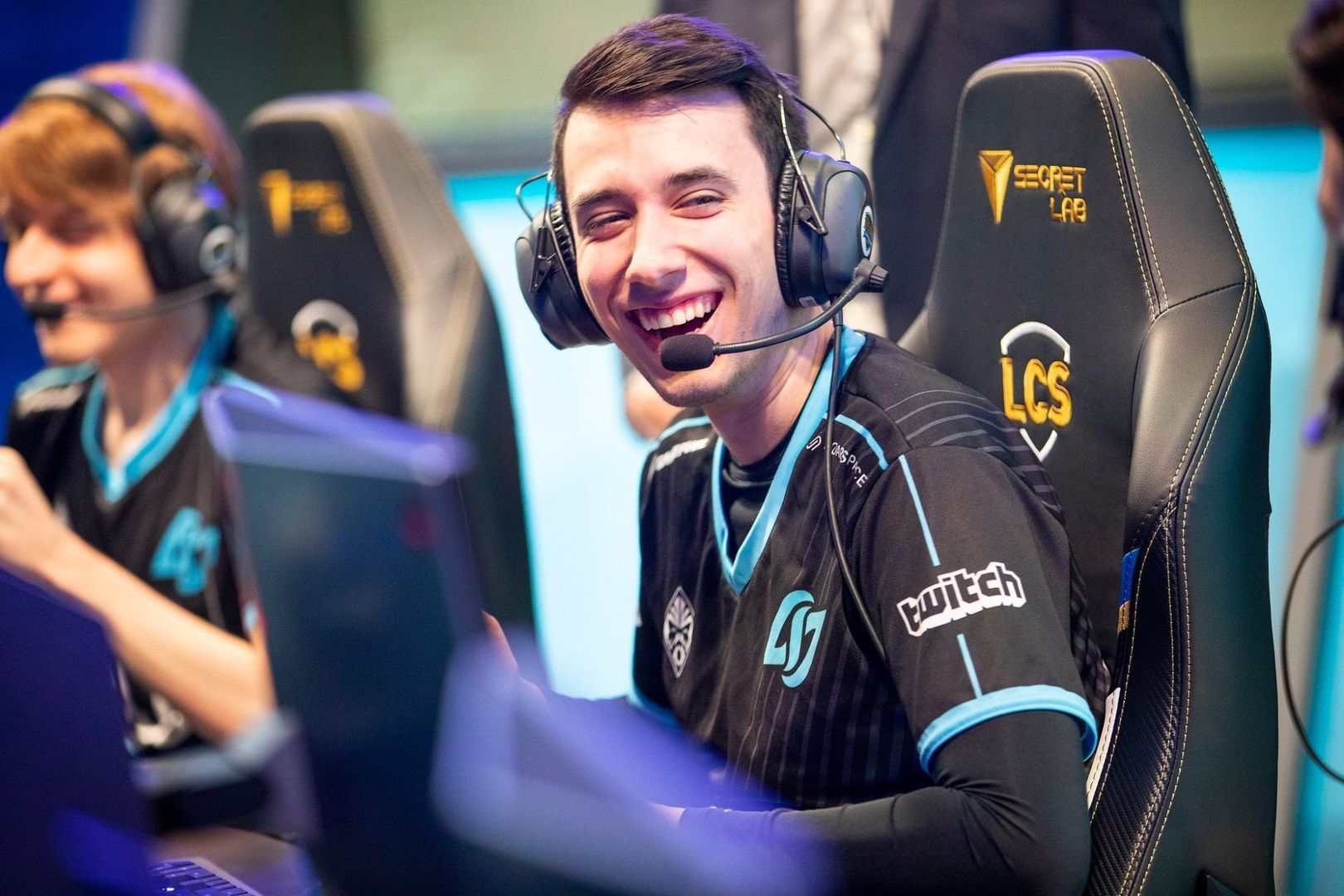 Watch this huge five-man invade from CLG at the LCS Summer Playoffs ...