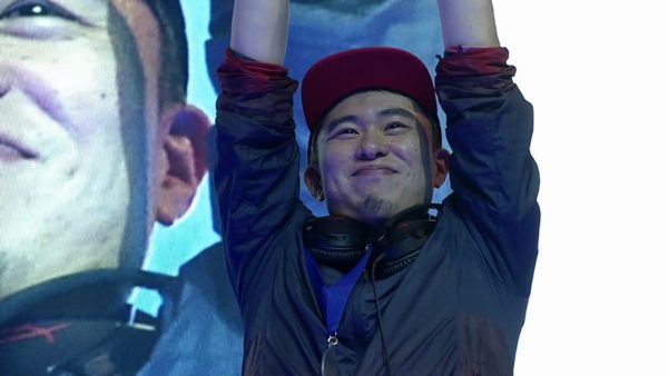 Bonchan wins an insane Evo 2019 Street Fighter V grand finals | ONE Esports