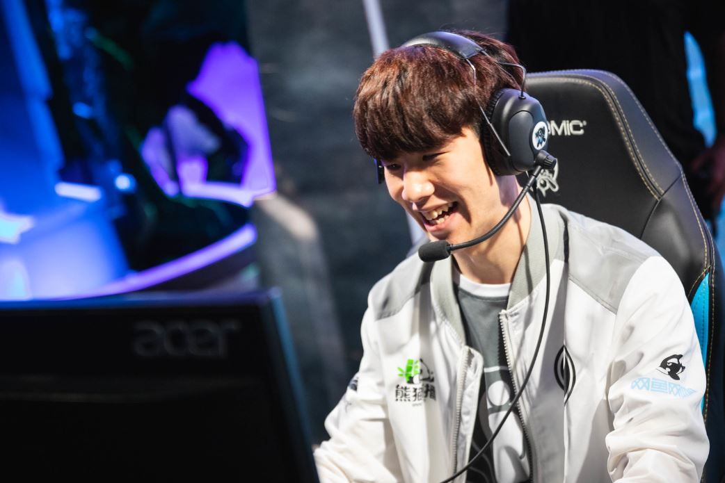 TheShy reveals why he has such a strong affinity for Rookie | ONE Esports