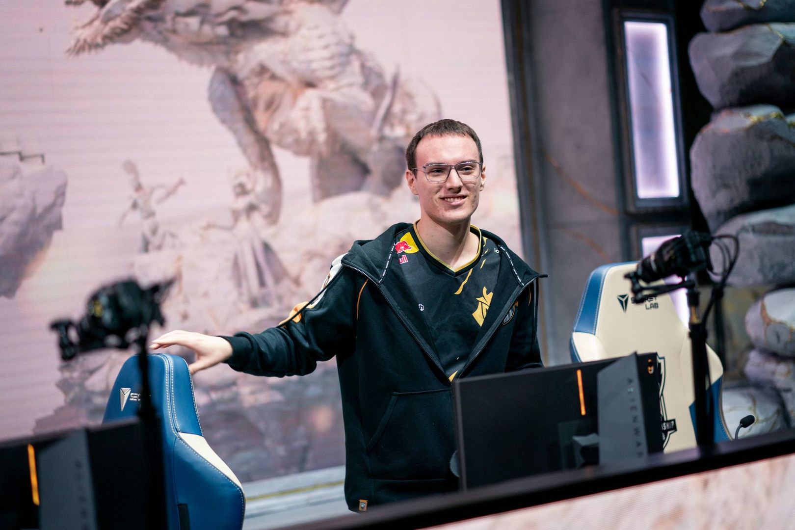 Perkz turns the tables on MAD Lions with a masterful Emperor's Divide ...