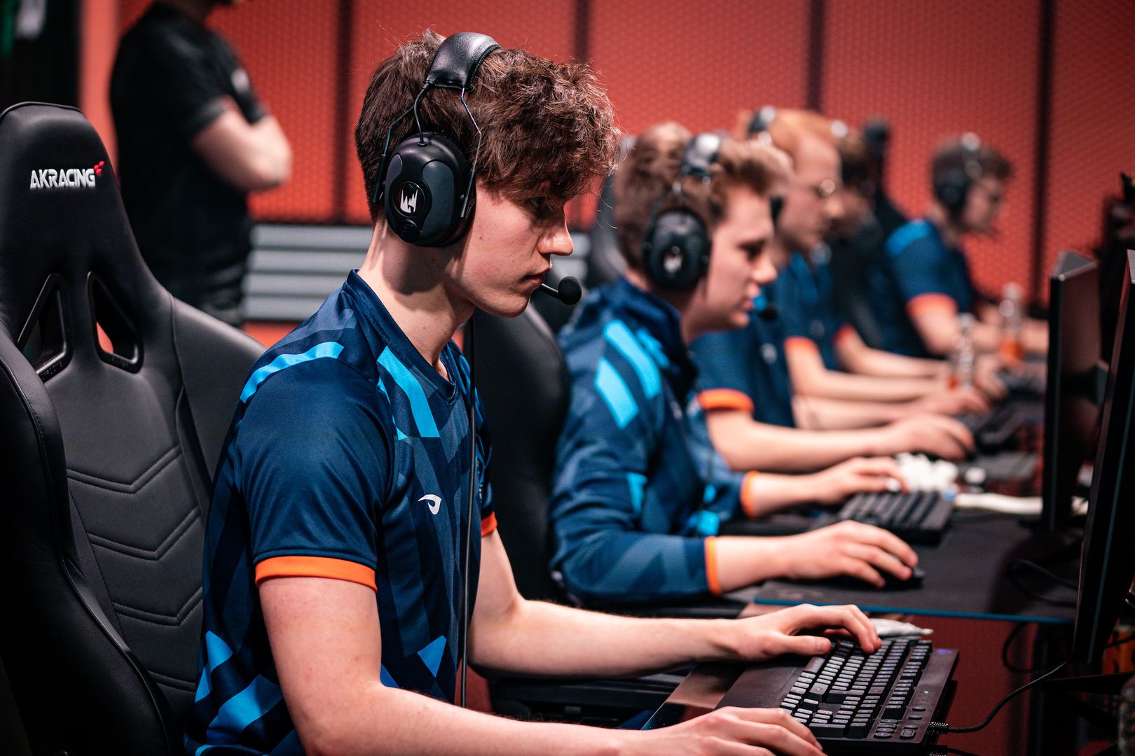 League of Legends July global power rankings: Top Esports reigns over ...