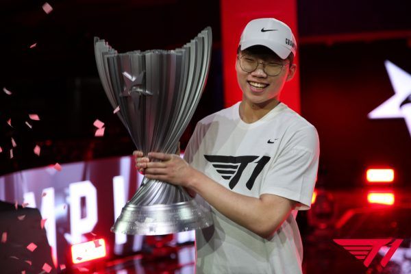 Nike x T1 t-shirts sell out in less than two hours | ONE Esports