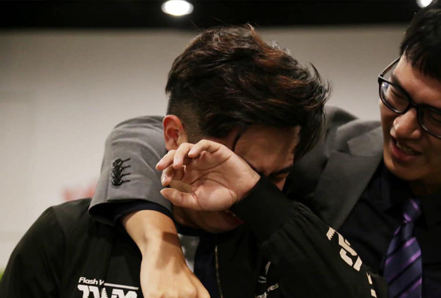 Flash Wolves' Gaduo gets emotional after winning the Arena of Valor Premier League | ONE Esports