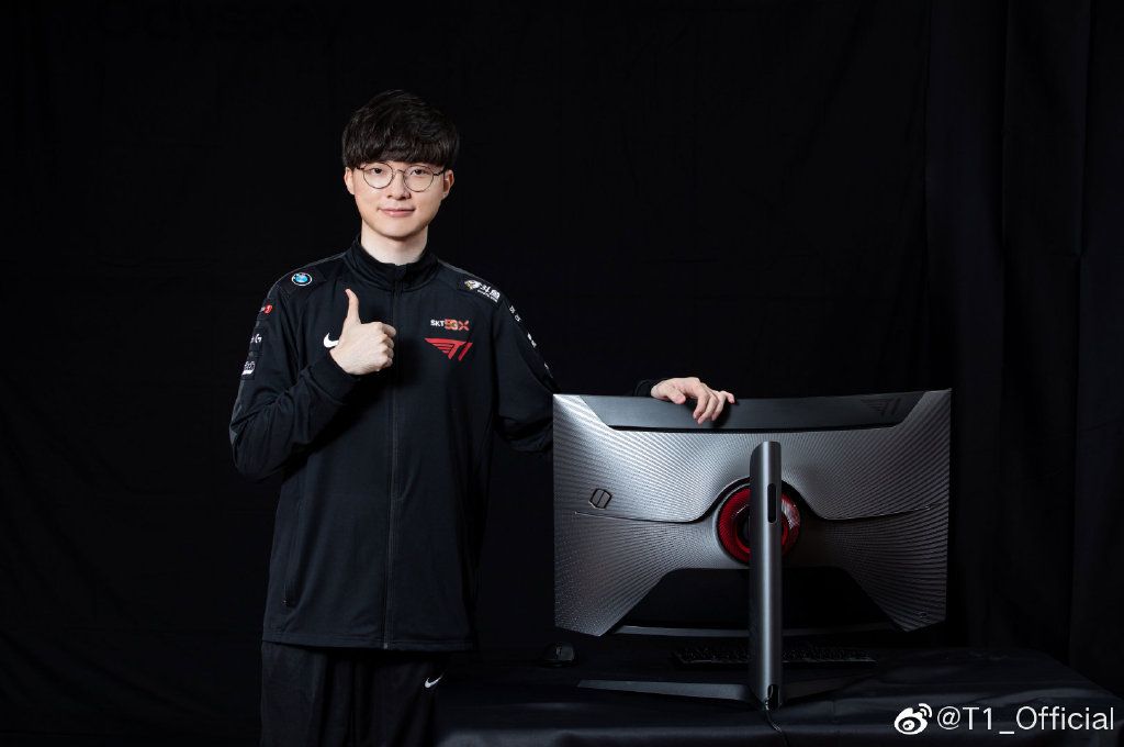 Faker now has his own gaming monitor | ONE Esports