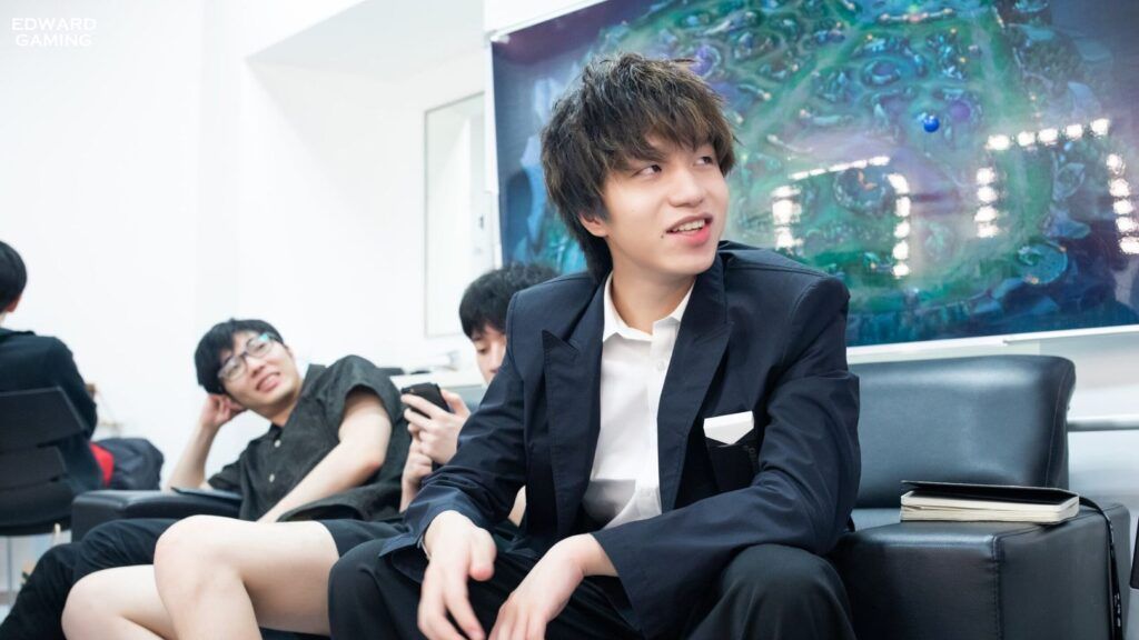 Clearlove returns to pro play after coaching Edward Gaming for a year | ONE Esports