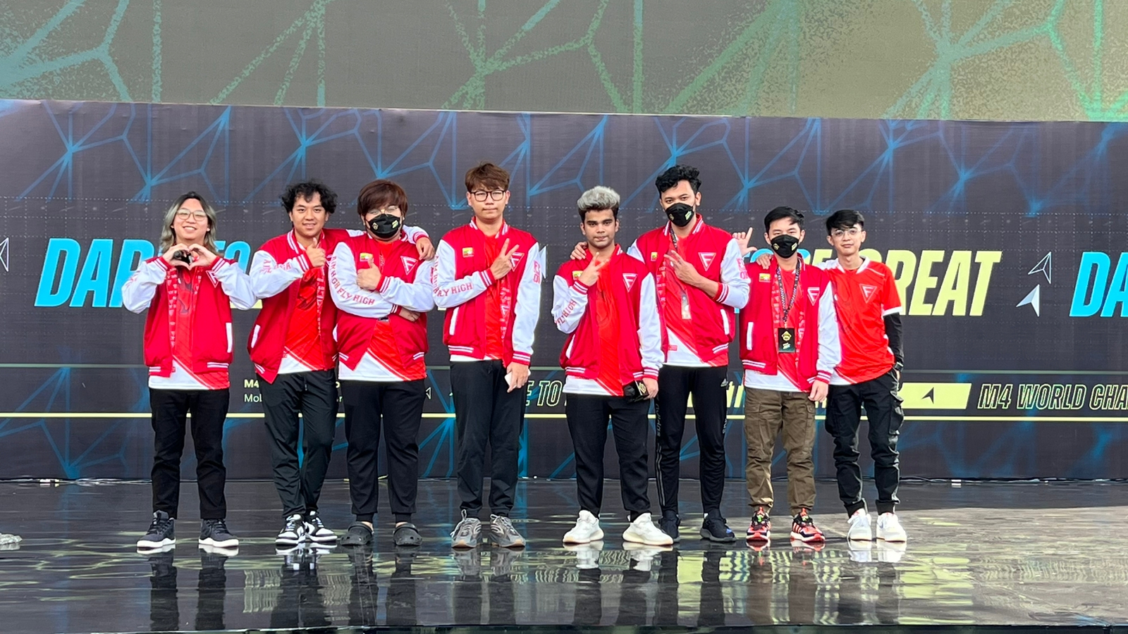 S11 Gaming angkat koper, Falcon Esports perlihatkan cara counter Karrie ...