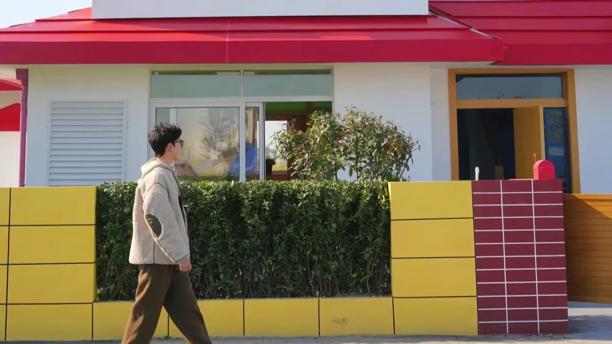 Rumah Shin Chan is real! Penggemar gelontorkan Rp6,6 miliar - ONE ...